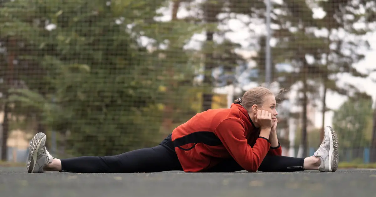 8 Stretches to Unlock Your Front and Middle Splits Flexibility